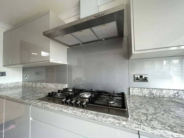 Smoke Grey - Metallic Splashback - Bespoke – CreoGlass®