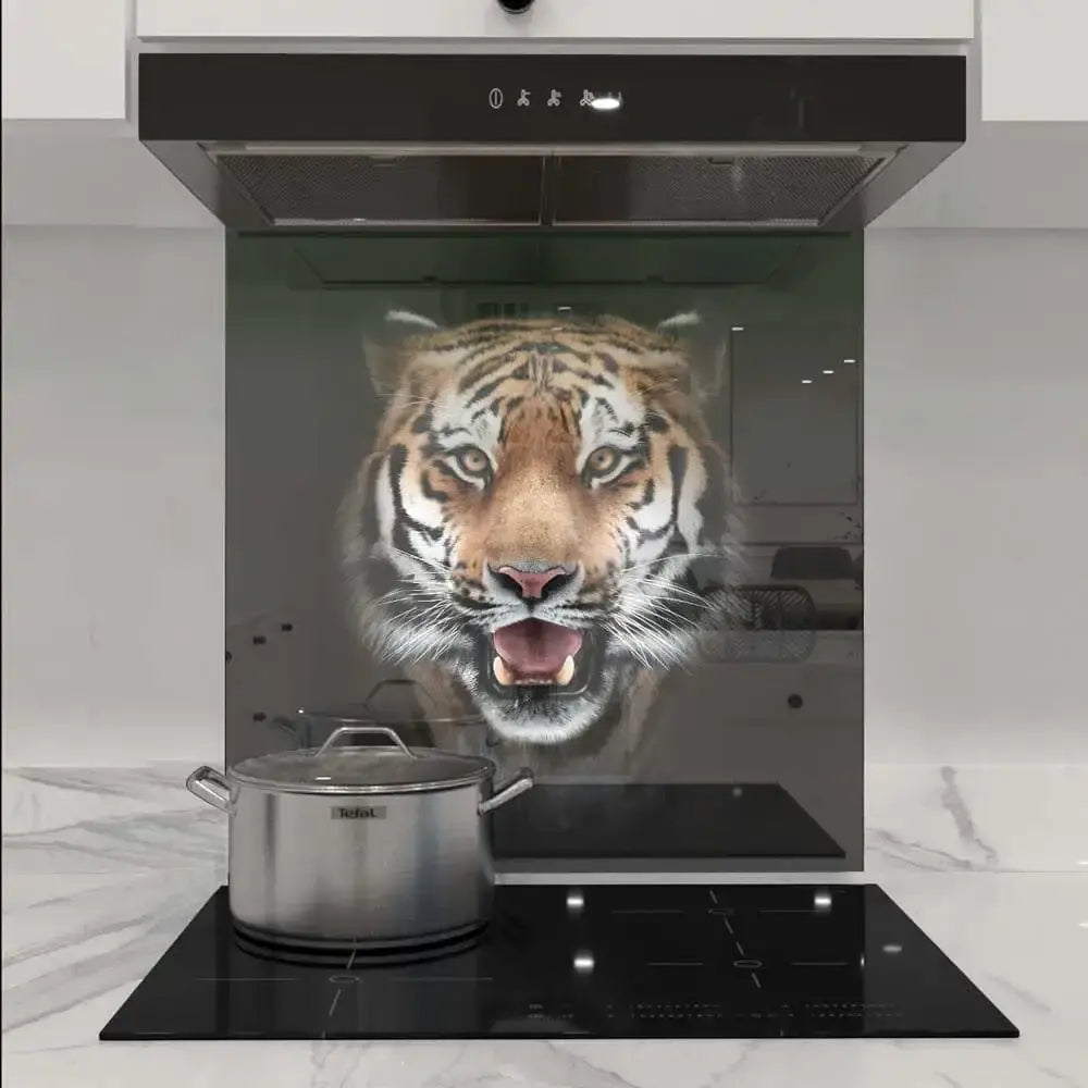 Front-Facing Tiger in Spotlight Printed Glass Splashback - DIY – CreoGlass®